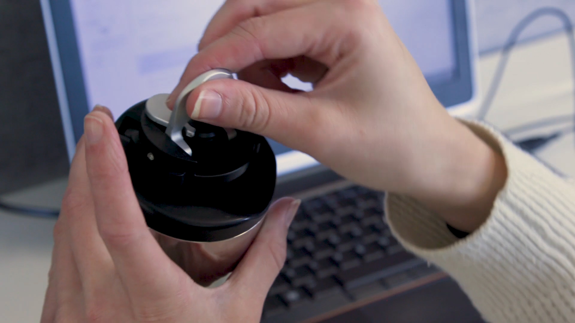 Fizzing Bottle - Giving You Access to Carbonated Water at Anytime ...